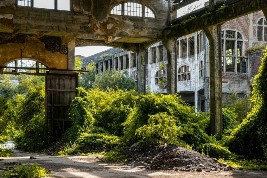 Opuszczone miasta. 12 kierunków dla odważnych